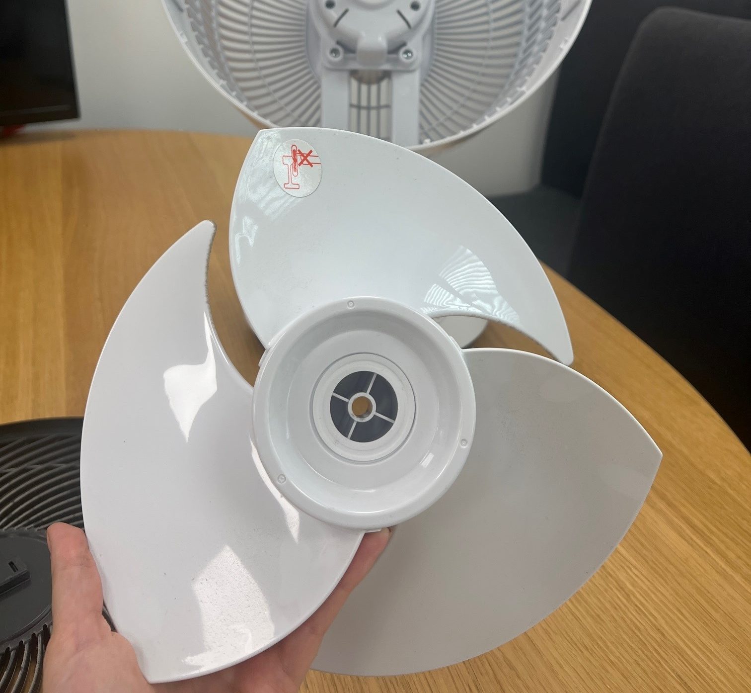 How to Properly Store Your Air Conditioner and Fan for Autumn
