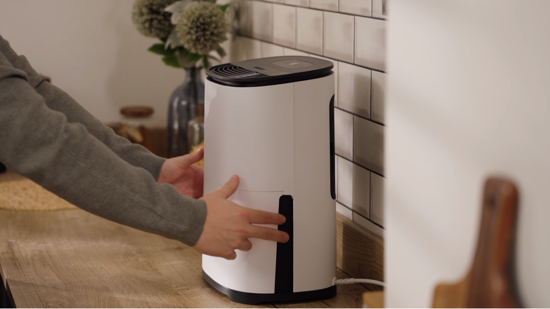 Meaco Arete® One 6L: The Quiet Revolution in Compact Dehumidifiers ...
